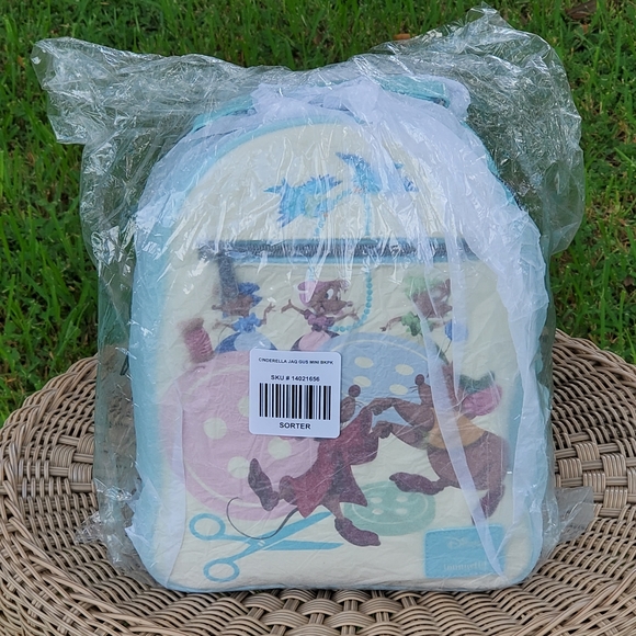 Loungefly | Bags | New Loungefly Disney Cinderella Jaq Gus Mini ...